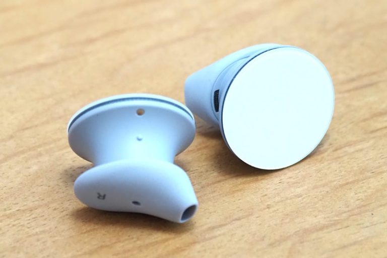 Surface Earbudsレビュー｜クリアな音質で音楽が楽しくなる完全ワイヤレスイヤホン | ビリオンログ billion-log
