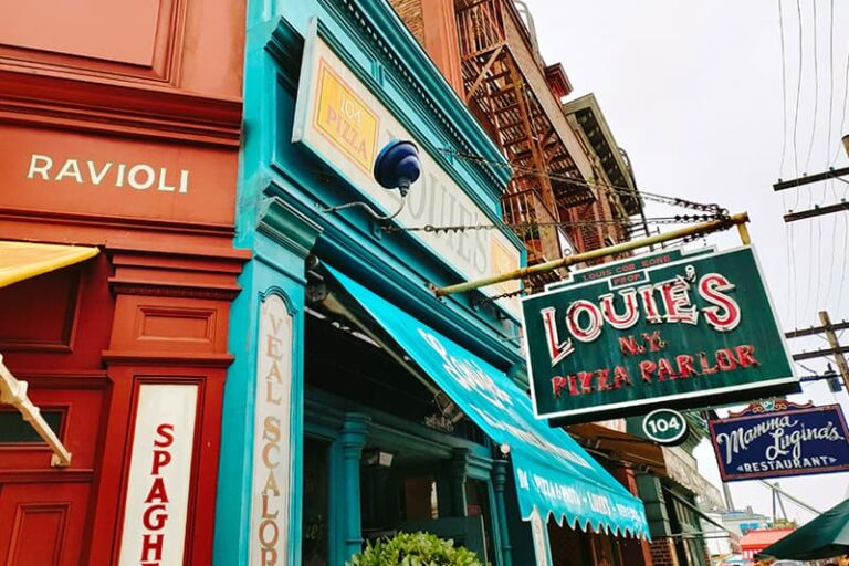 USJで巨大ピザが食べられる！ルイズ N.Y. ピザパーラーに行ってきました｜メニューや楽しみ方を紹介 | ビリオンログ billion-log