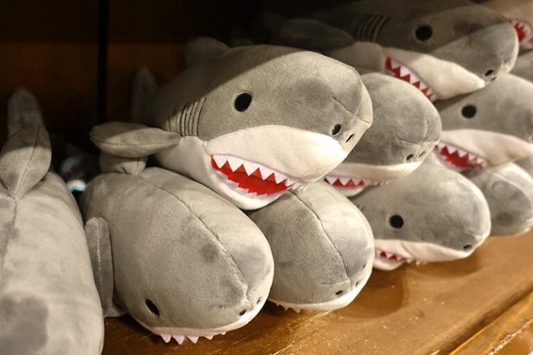 USJで買えるジョーズのグッズ・お土産30選｜グッズ売り場も紹介！ | ビリオンログ billion-log